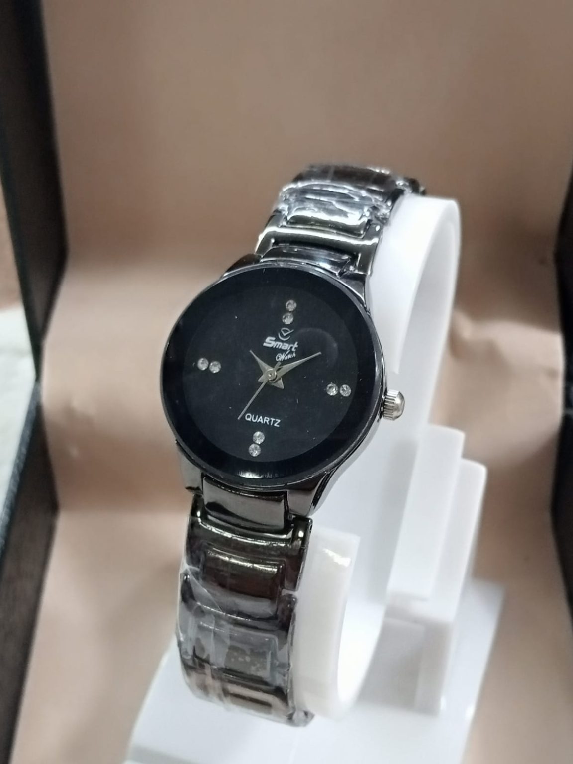 "Stylish & Reliable: The Stainless Steel Smart Quartz Watch" - Ex And Next